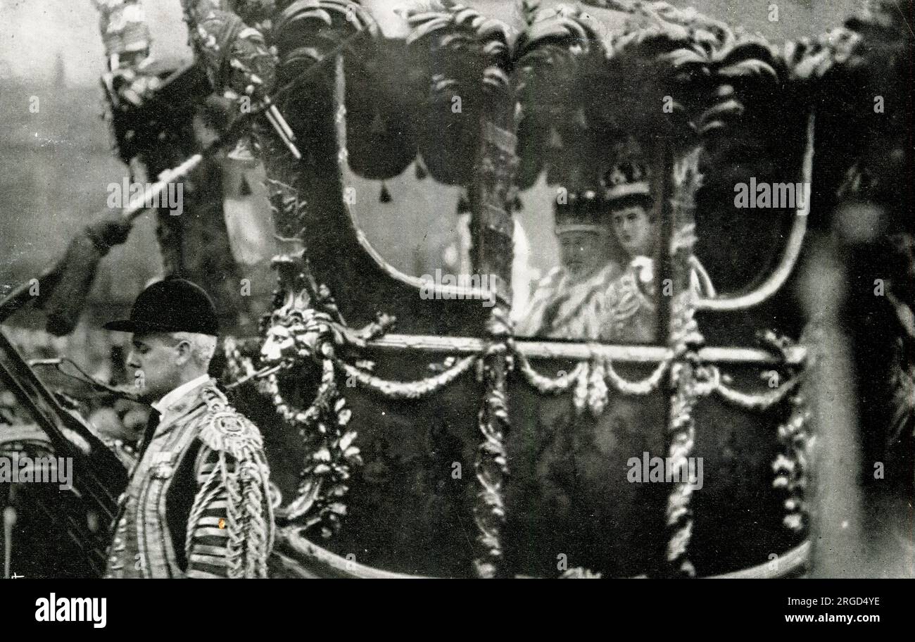 The King and Queen returning from Westminster Abbey Stock Photo - Alamy