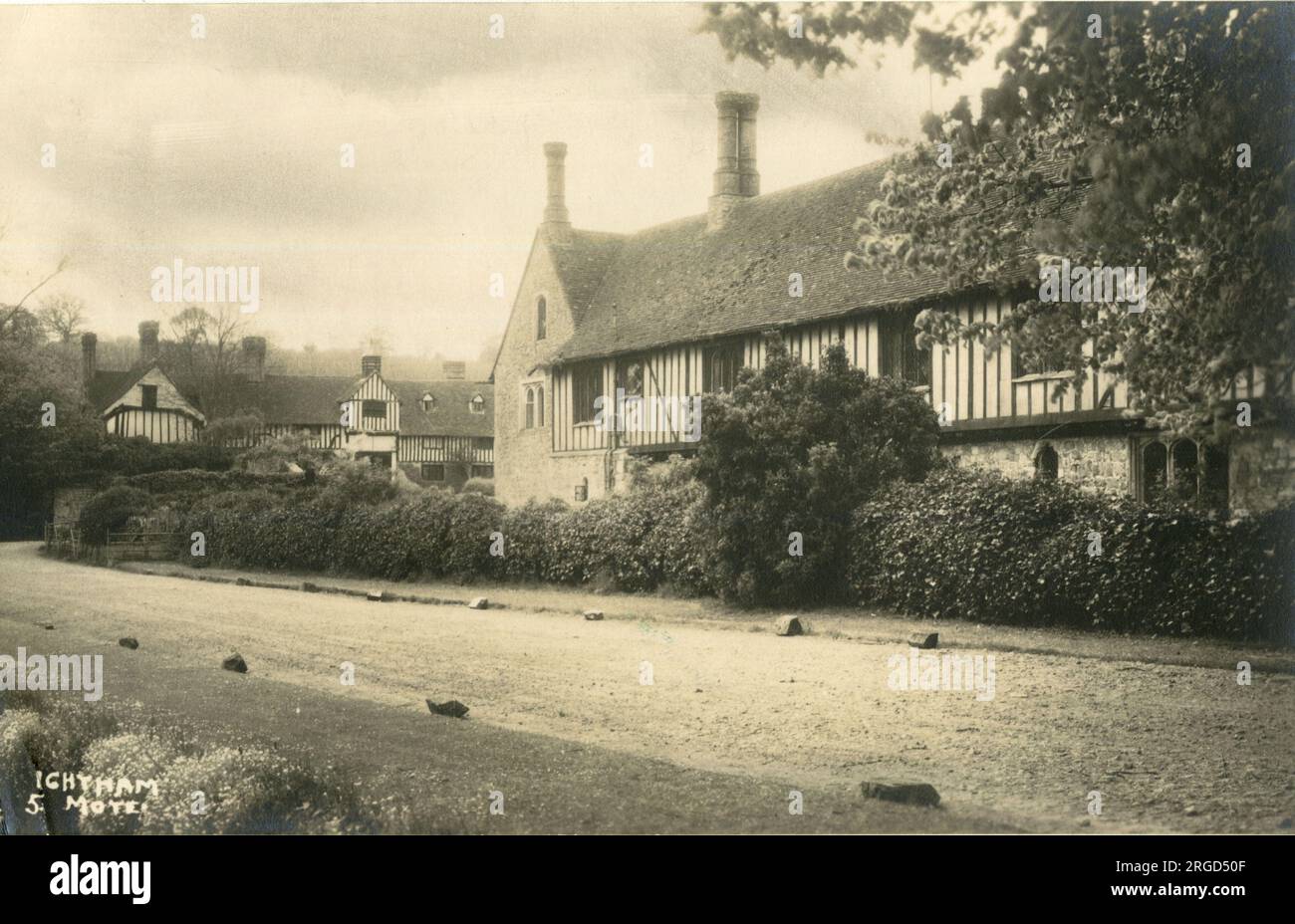 Ightham Mote and Cottages, Kent Stock Photo - Alamy