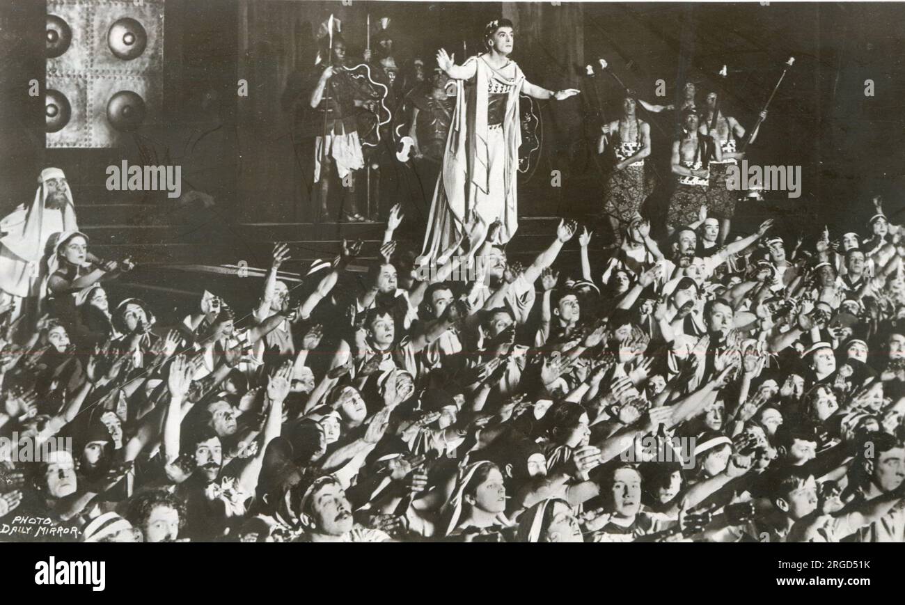 Martin Harvey as Oedipus Rex in a crowd scene at Covent Garden, London ...