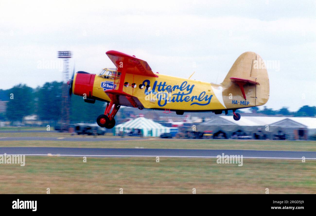 Antonov An-2R HA-MEP (msn 1G190-25), of the Utterly Butterly - St. Ivel ...