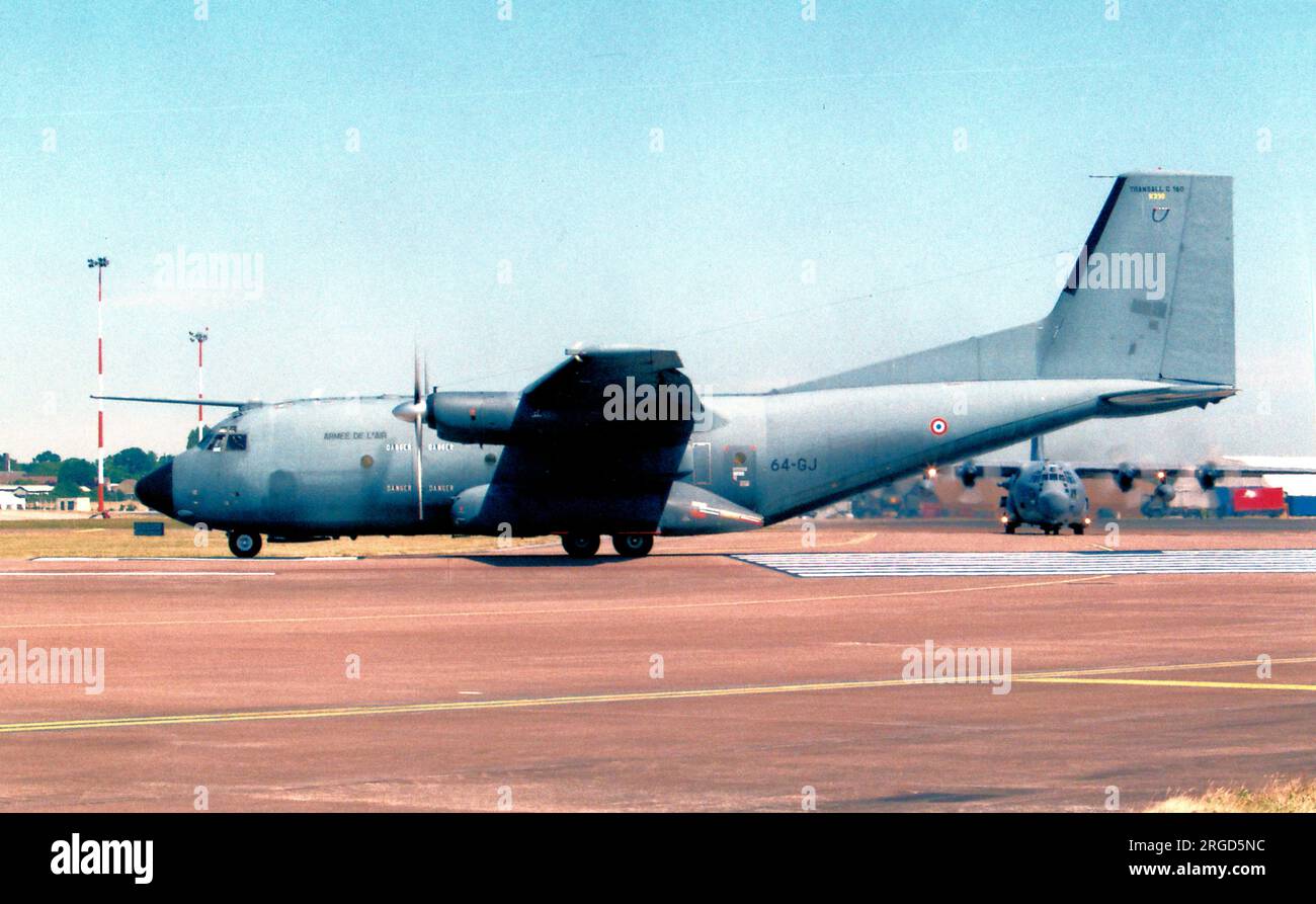 Armee de l'Air - Transall C-160R 64-GJ - R210 (msn 213), of ET.64 at ...