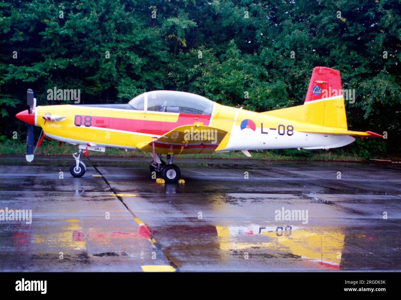 Koninklijke Luchtmacht - Pilatus PC-7 Turbo Trainer L-08 (msn 545 ...