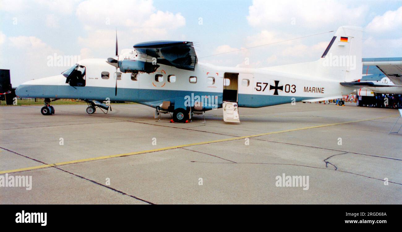 228lt hi-res stock photography and images - Alamy