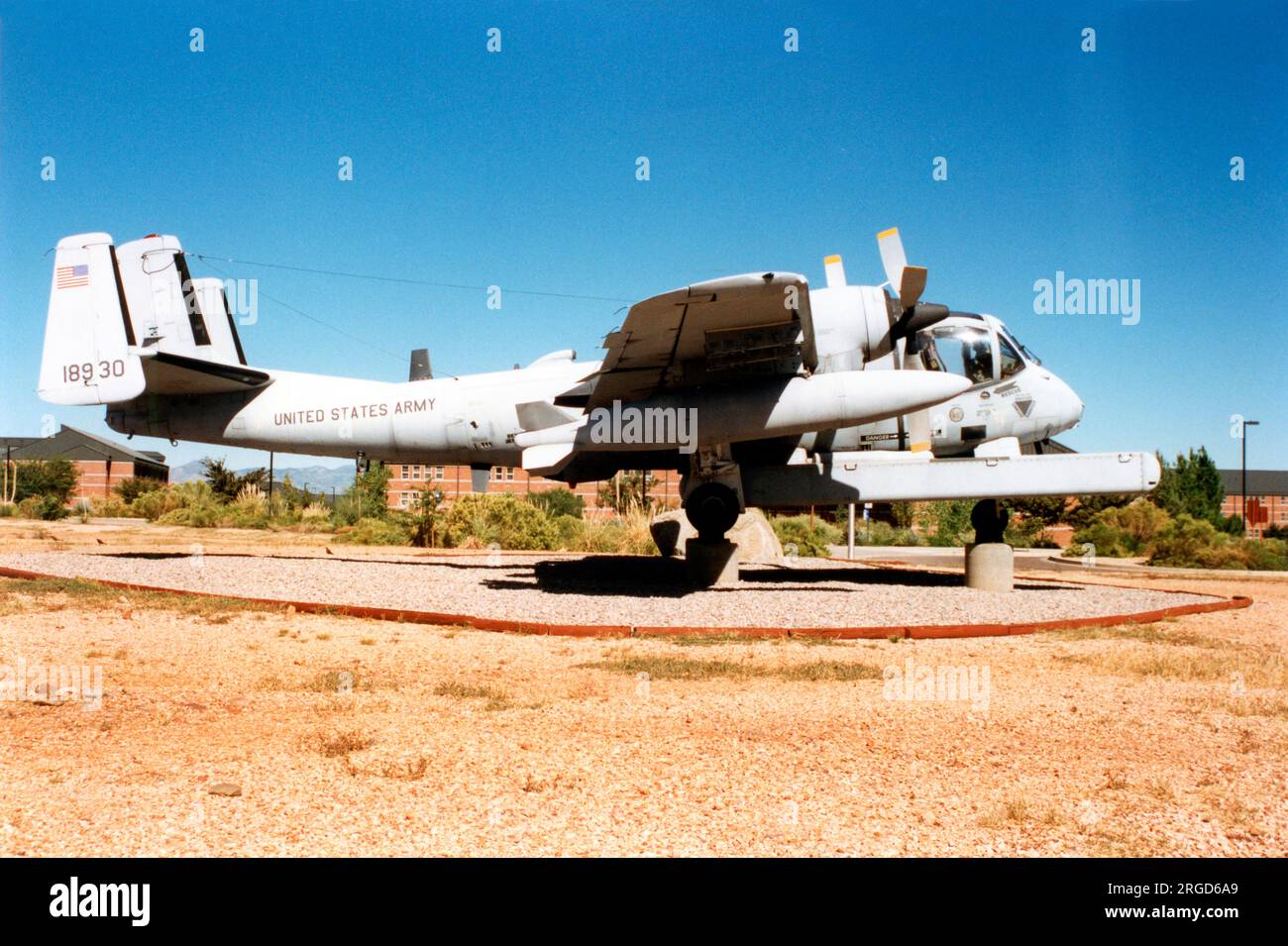 United States Army - Grumman OV-1D Mohawk 67-18930 (msn 131C), on ...