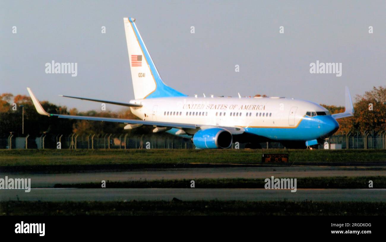 United States Air Force - Boeing C-40B 01-0041 (msn 33080 - 1089, ex ...