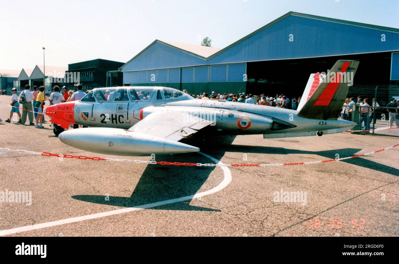 Flight 434 hi-res stock photography and images - Alamy