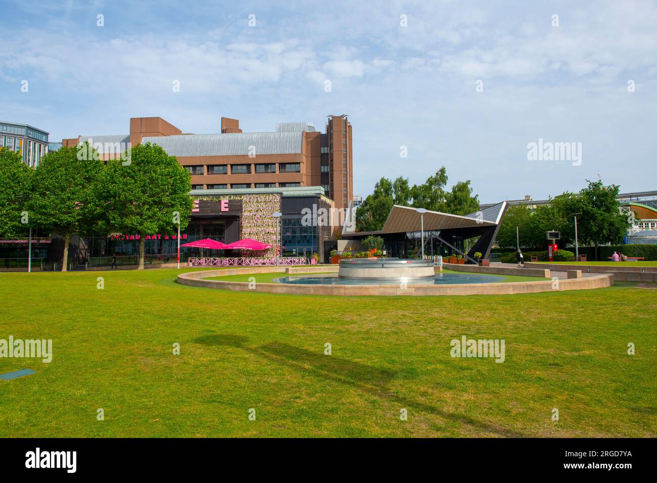 Mercantile plaza hi-res stock photography and images - Alamy