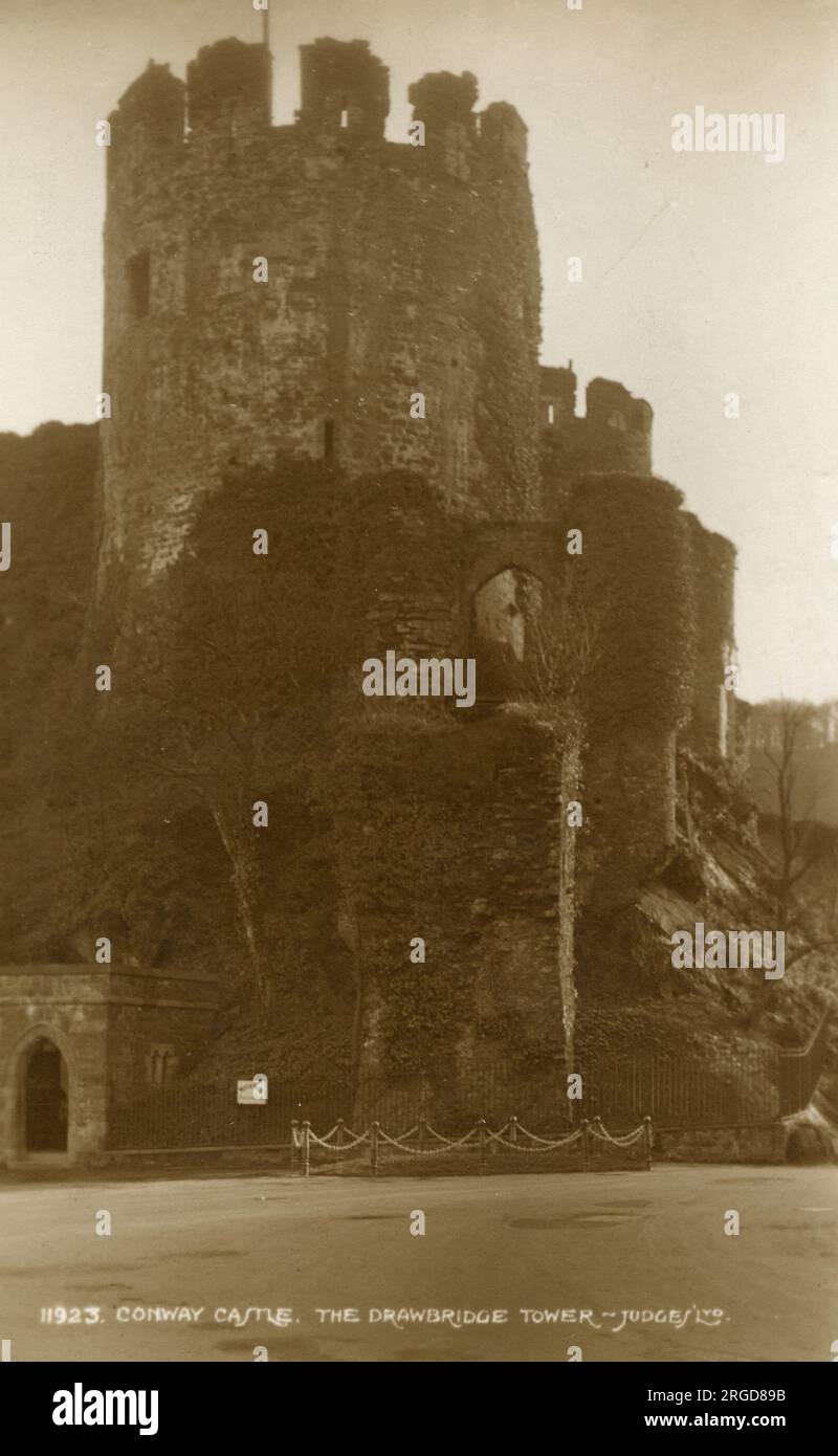 The Drawbridge Tower, Conway Castle Stock Photo - Alamy