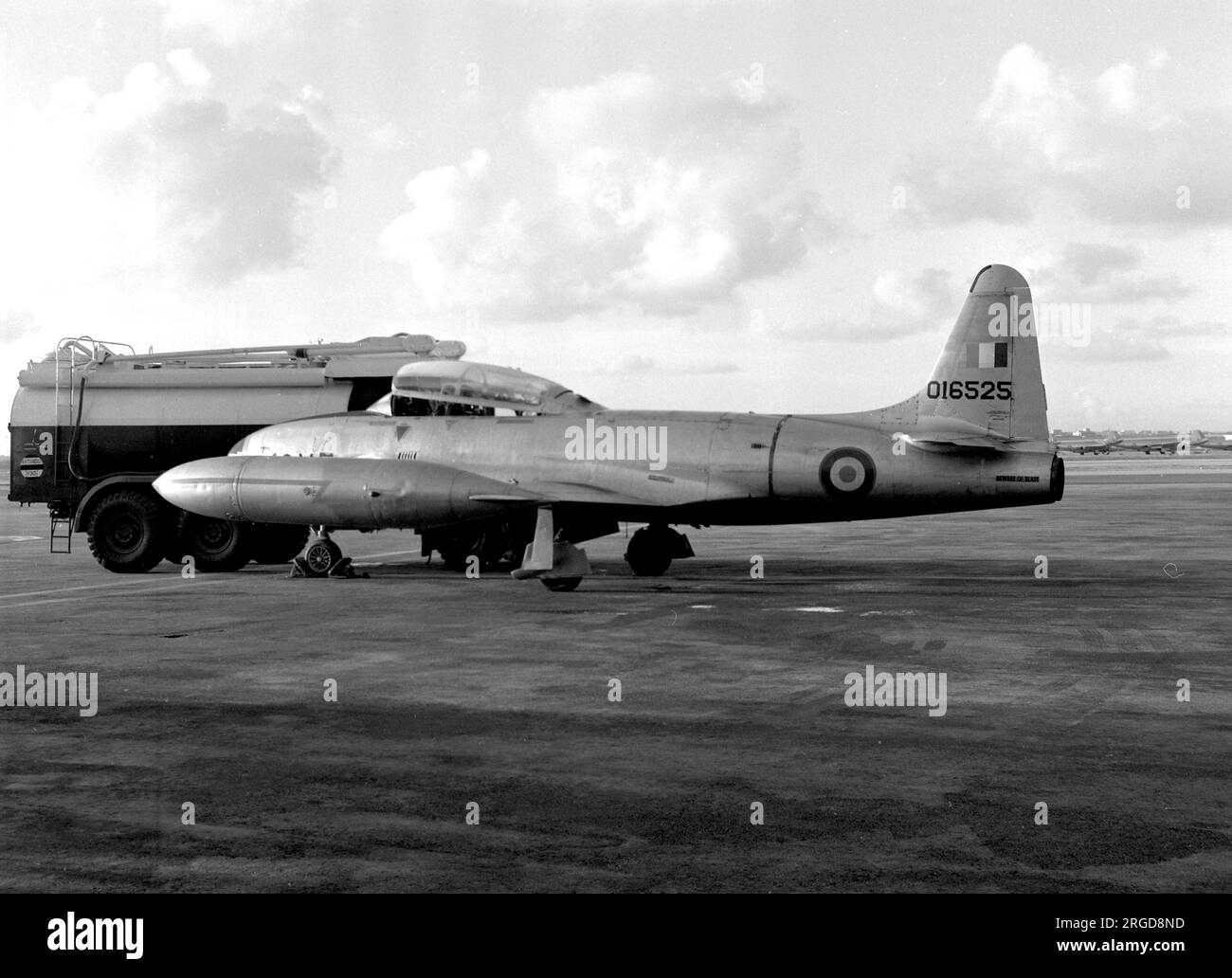 Armee de l'Air - Lockheed T-33A-1-LO 16525 / 12-XE (MSN 580-5857, ex 51 ...