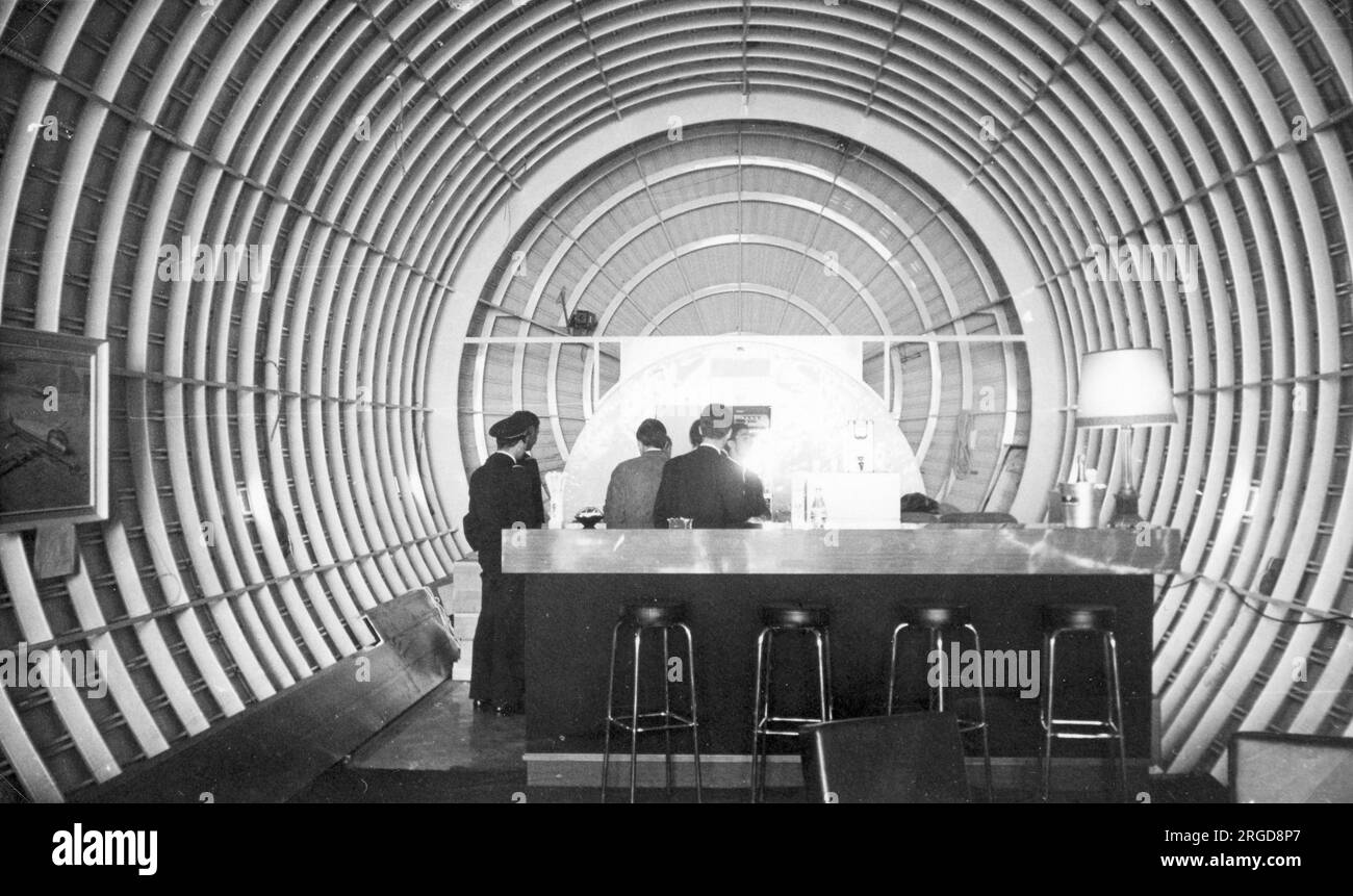 Aero Spacelines B-377MG Mini-Guppy N1037V, four-engined out-sized ...