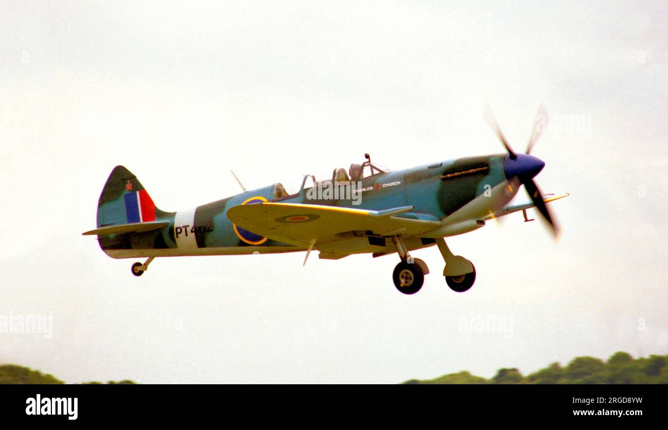 Supermarine Spitfire Mk HF Mk.IXe G-CTIX / PT462, of Charles Church ...