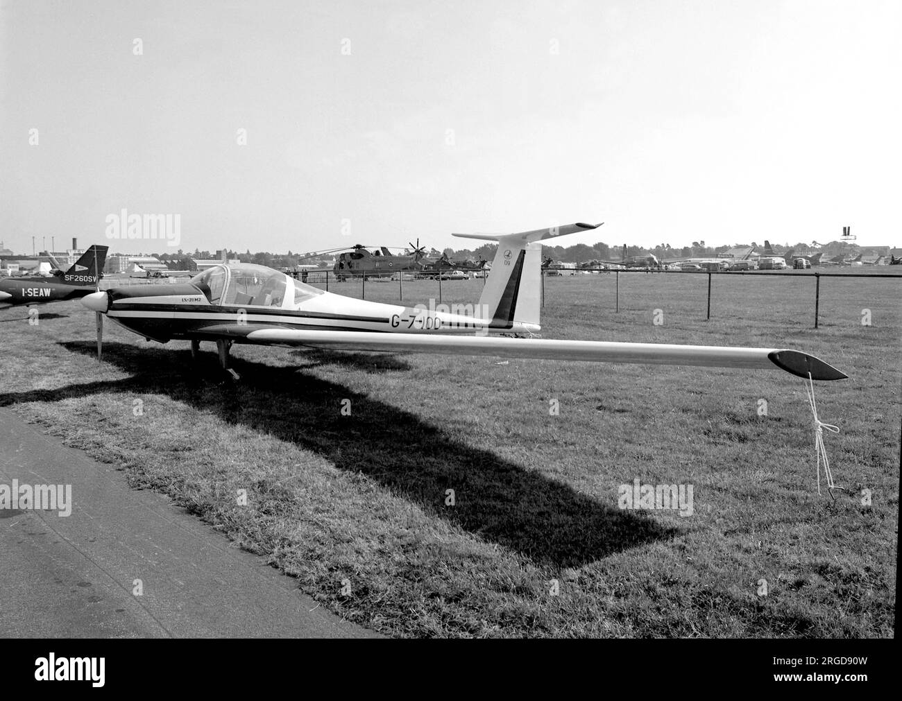 Is28m2 hi-res stock photography and images - Alamy