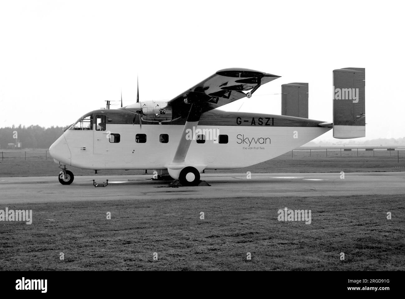 Short SC.7 Skyvan 3-100 G-ASZI (msn SH.1830), at the SBAC Farnborough ...