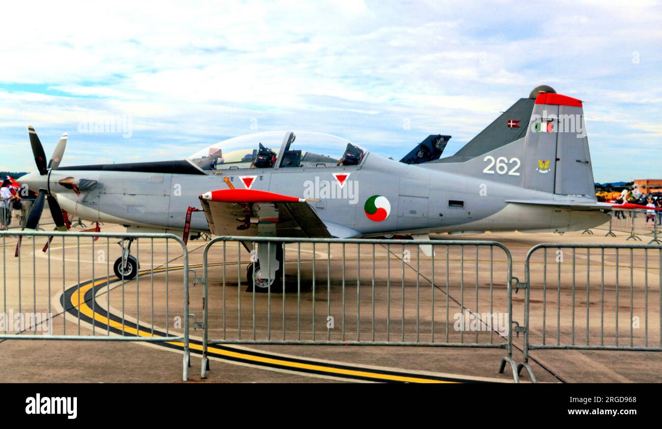 Irish Air Corps - Pilatus PC-9M 262 (msn 657 Stock Photo - Alamy