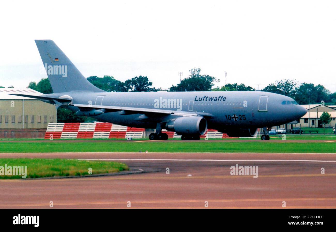Luftwaffe - Airbus A310-304(F) (MRTT) 10+25 'Herman Kohl' (msn 484), of ...