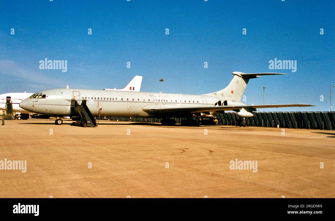 Royal Air Force - Vickers VC10 K.4 ZD230 / K (msn 851), of No.101 ...
