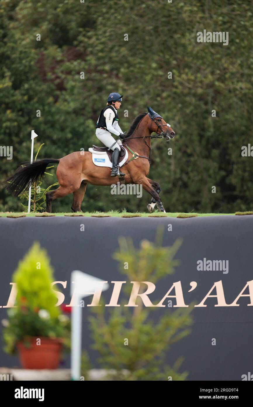 Pippa funnell hickstead hi-res stock photography and images - Alamy