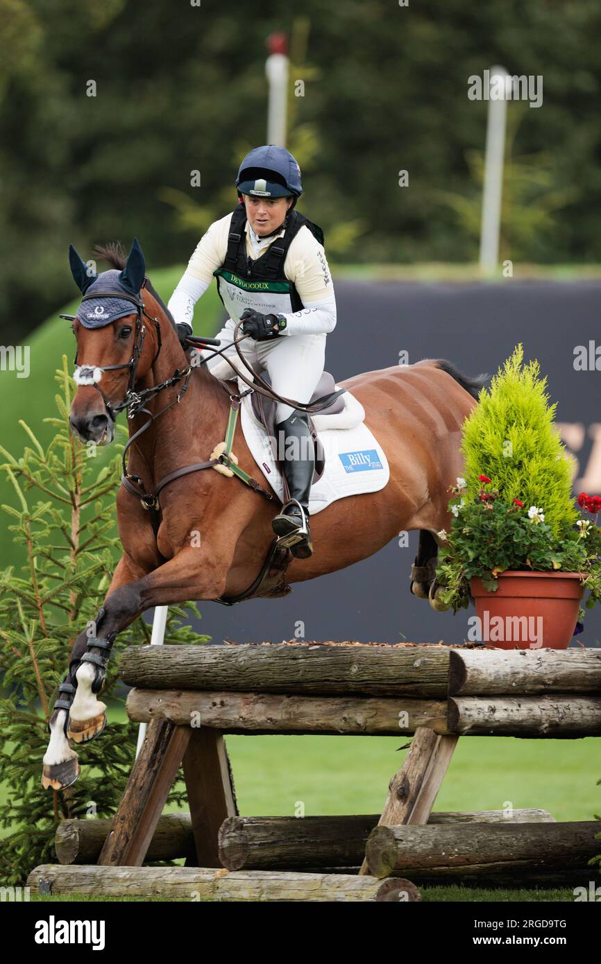 Pippa funnell hickstead hi-res stock photography and images - Alamy