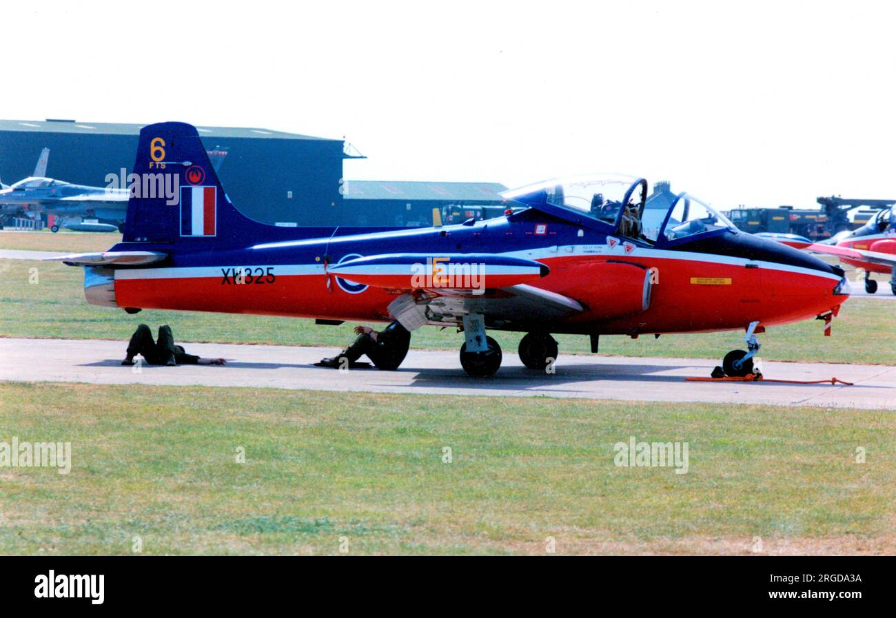 Royal Air Force - BAC Jet Provost T.5 XW325 / E (msn EEP/JP/989), of 6 ...