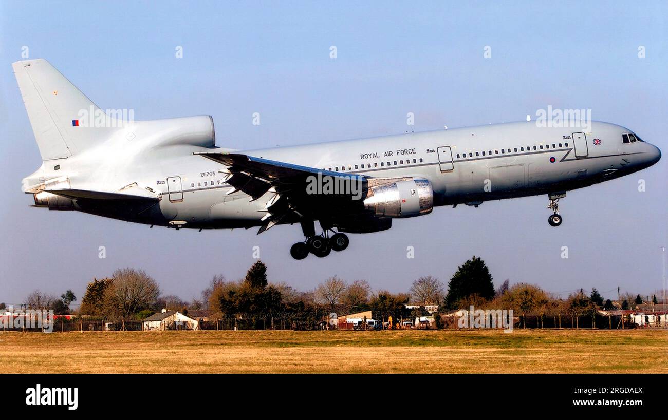 Royal Air Force - Lockheed L-1011 TriStar C.2 ZE705 (msn 193Y-1188), of ...