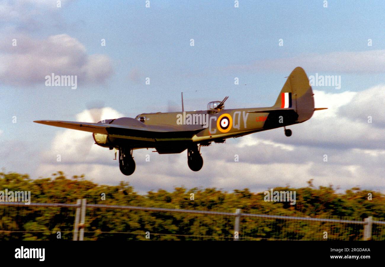 Bristol Type 149 Blenheim IVT G-BPIV / QY-C (ex RCAF 10201). A restored ...