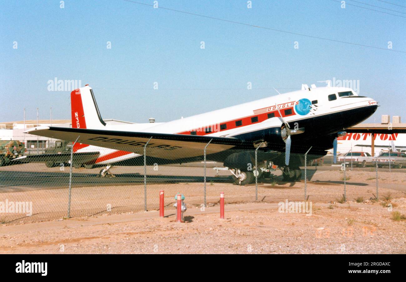 Douglas Super DC-3S N30TN (msn 43159). The second prototype DC-3S, converted from DC-3 NC15579 ...