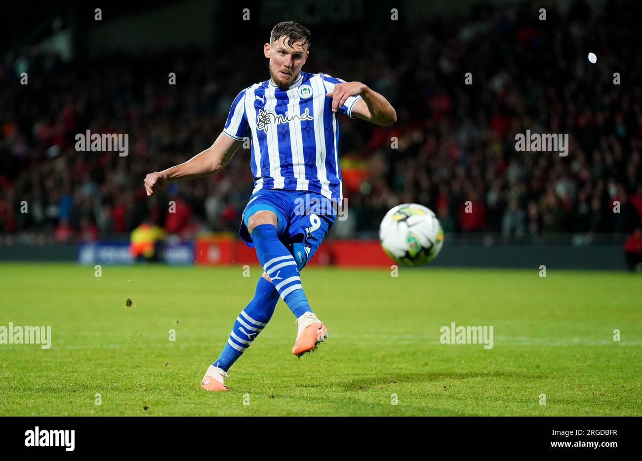 Charlie wyke wigan hi-res stock photography and images - Alamy
