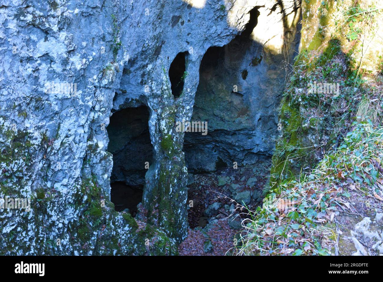 Karst rock formation hi-res stock photography and images - Alamy