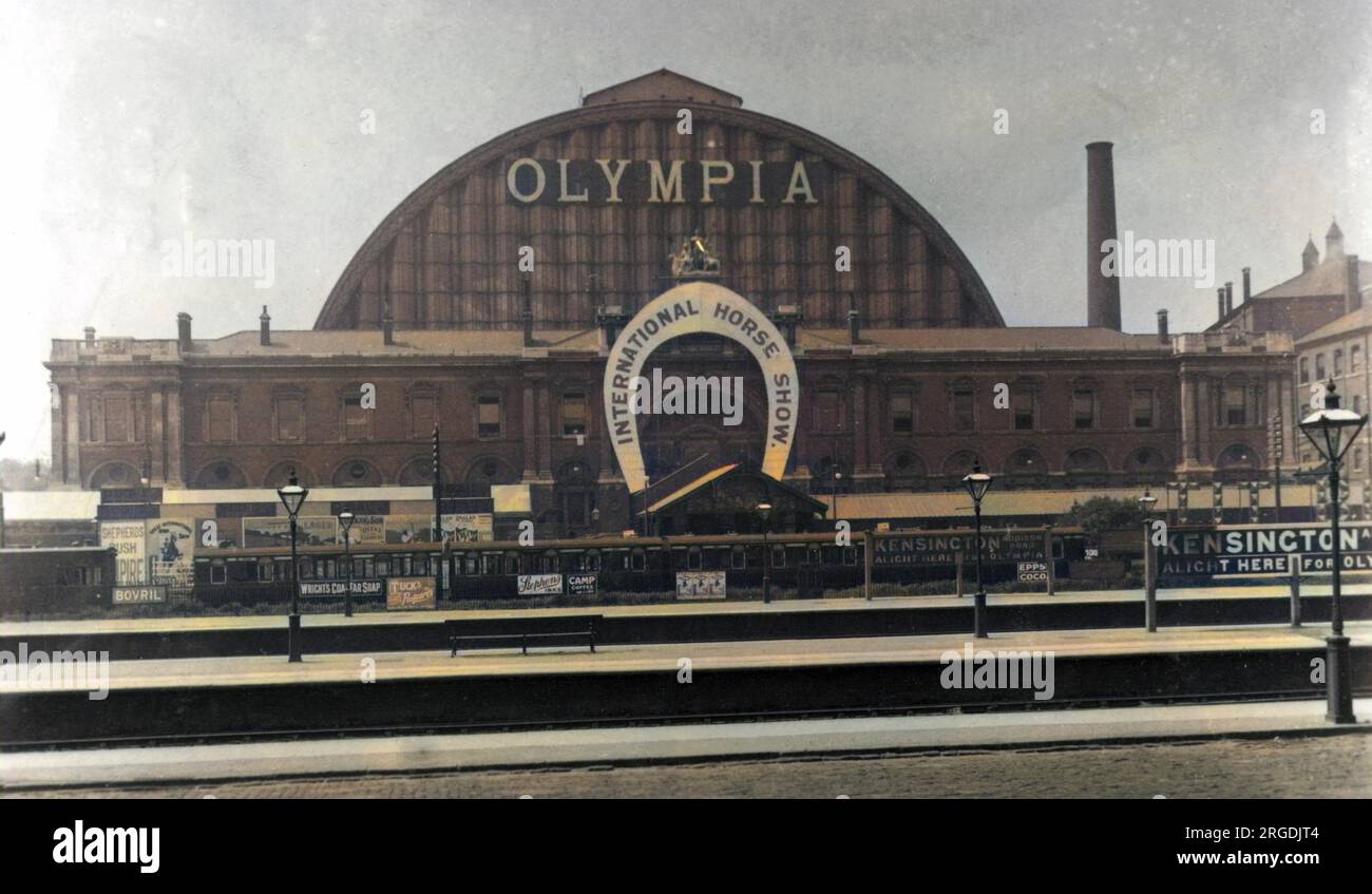 kensington-olympia-station-exterior-hi-res-stock-photography-and-images