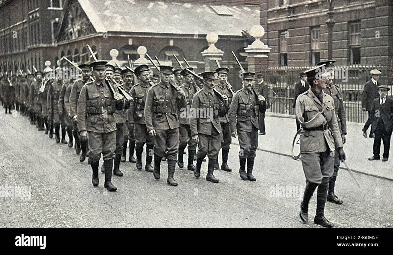 Grenadier guards regiment hi-res stock photography and images - Alamy