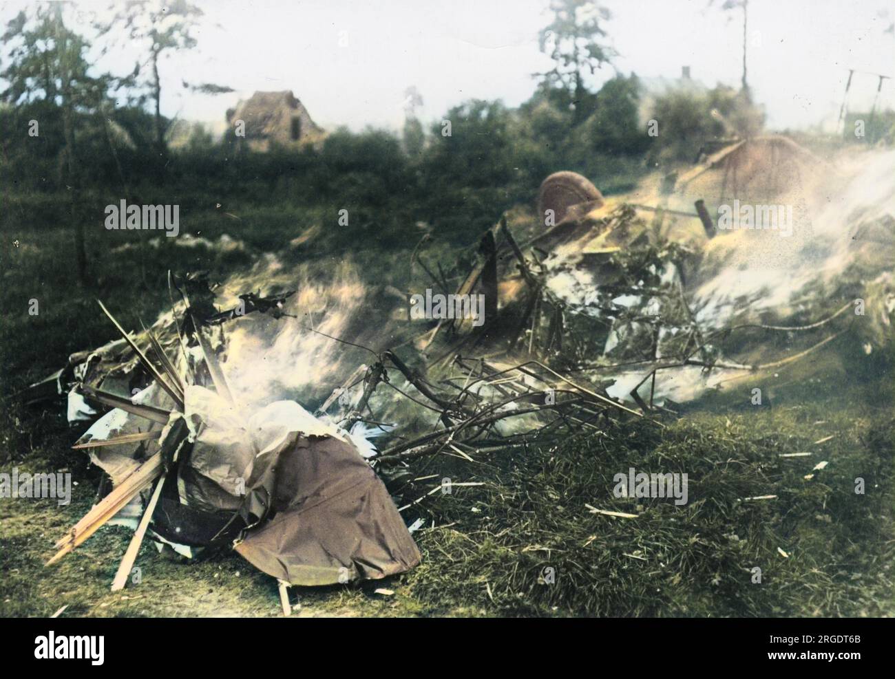 World war one aircraft crash hi-res stock photography and images - Alamy