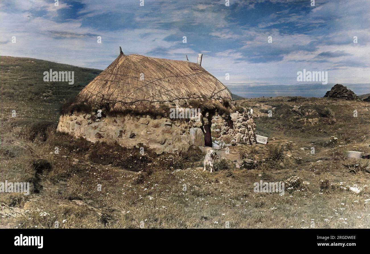 A crofter's cottage on the island of Eriskay, Outer Hebrides, Scotland ...