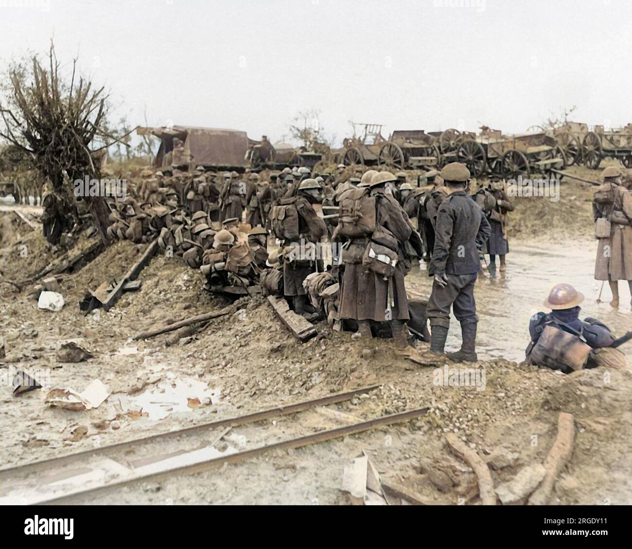 British troops resting on the road on the Western Front during World ...