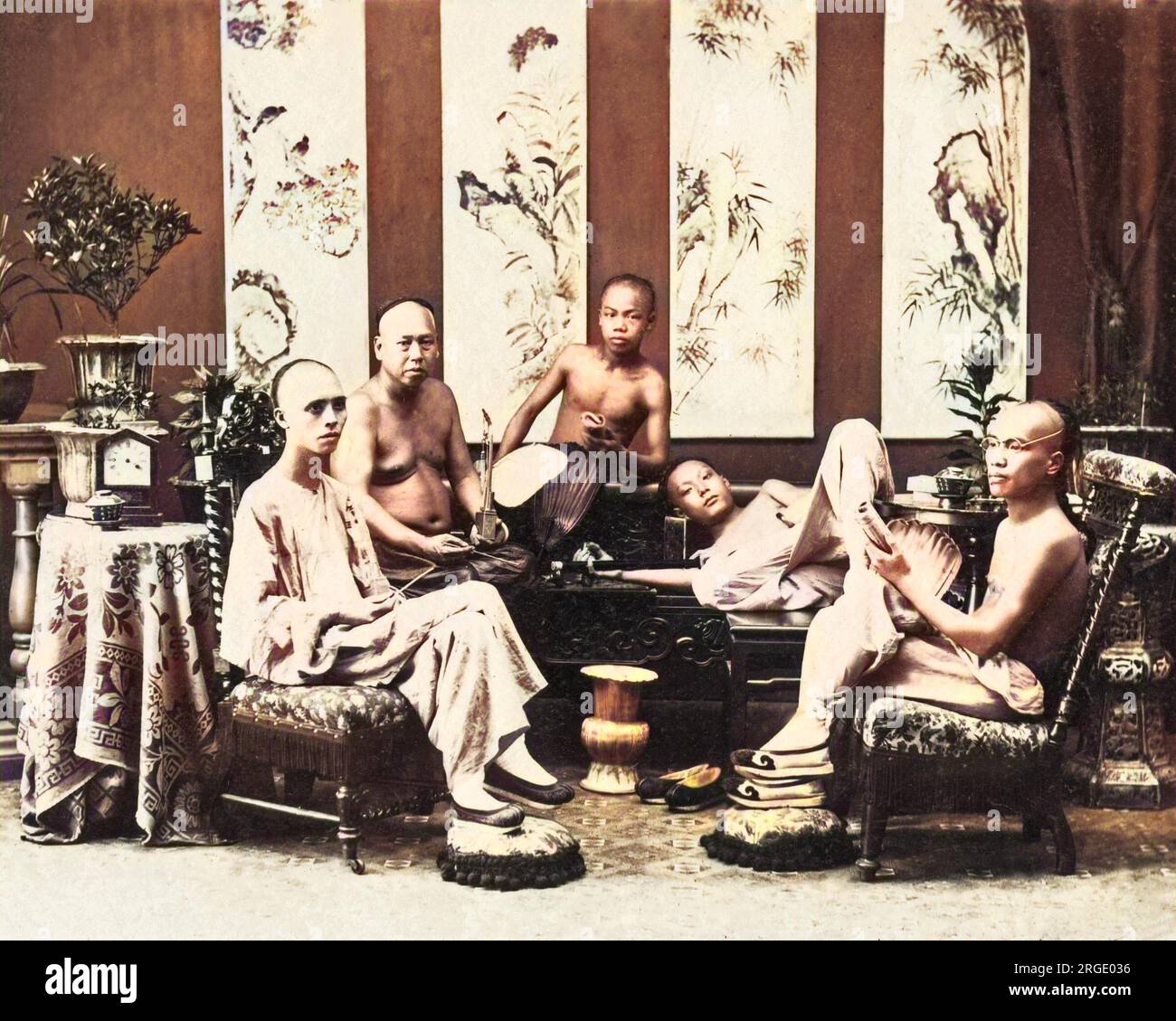 Group of Chinese men and boys Stock Photo - Alamy