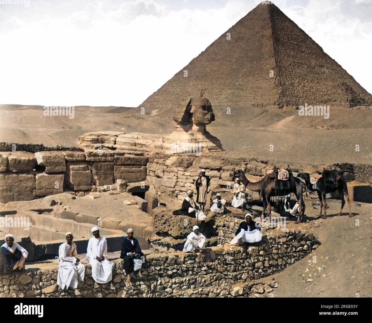 Sphinx and camels hi-res stock photography and images - Alamy