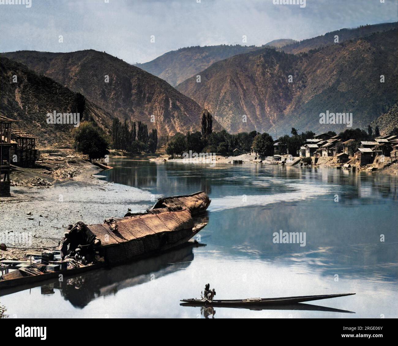 Jhelum river pakistan hi-res stock photography and images - Alamy