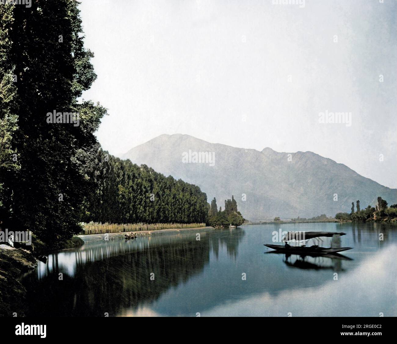 View of srinagar and river jhelum hi-res stock photography and images ...