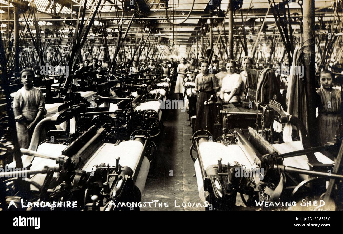 A Lancashire Weaving Shed - Cotton Mill - Amongst the looms Stock Photo ...