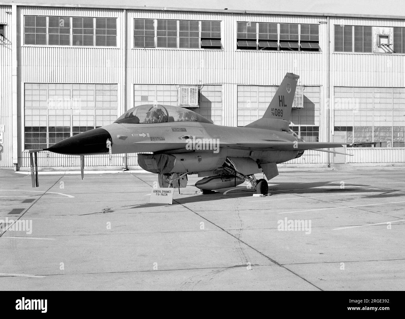 United States Air Force â€“ General Dynamics F-16B Block 1 78-0089 (MSN ...
