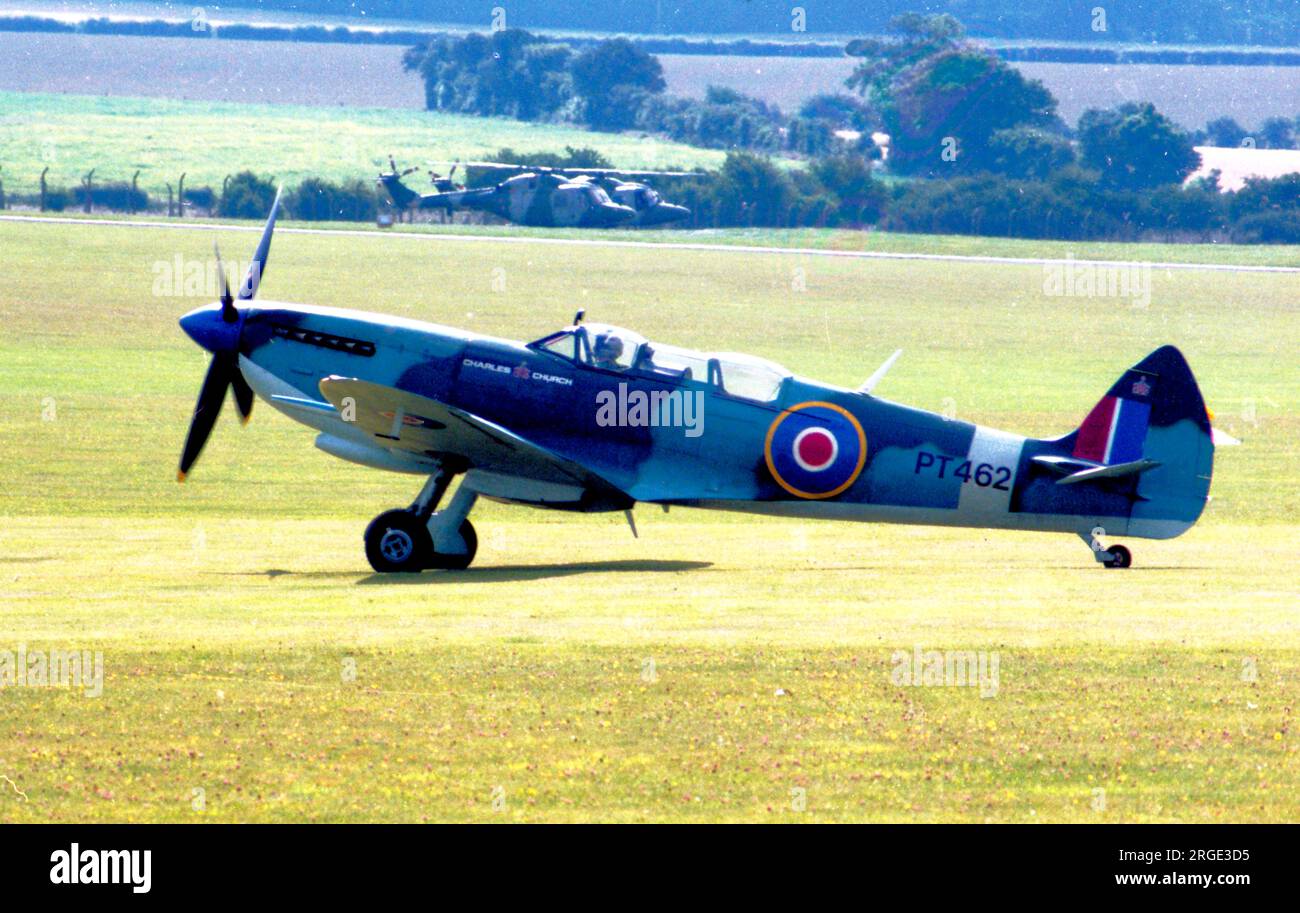 Supermarine Spitfire Mk HF Mk.IXe G-CTIX / PT462, of Charles Church ...