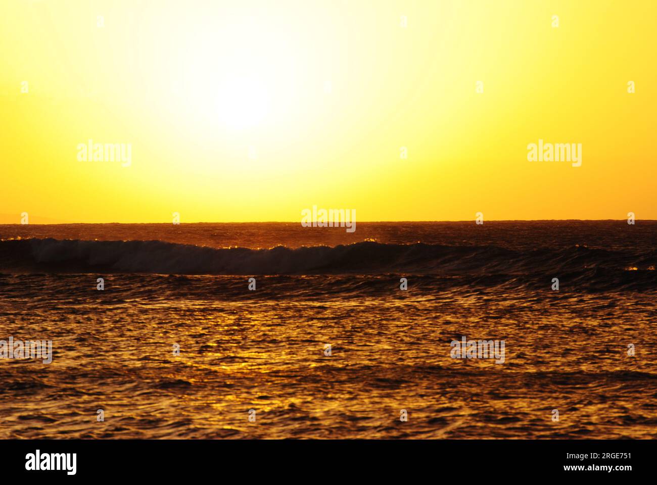 Melting sun maui sunset hi-res stock photography and images - Alamy