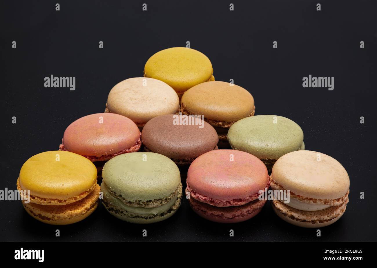 Assorted cake display hi-res stock photography and images - Alamy