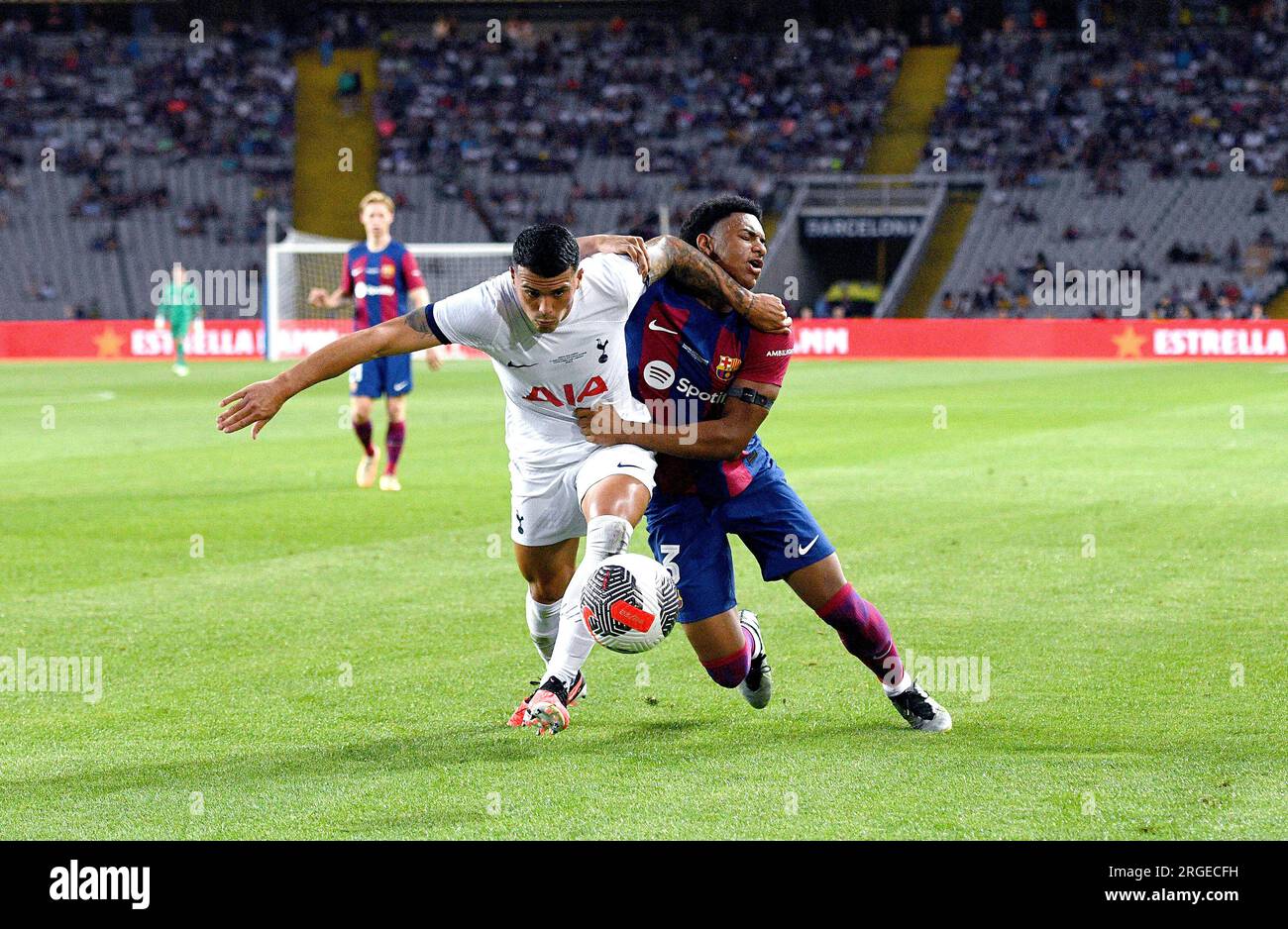 Pedro barcelona trophy hi-res stock photography and images - Alamy