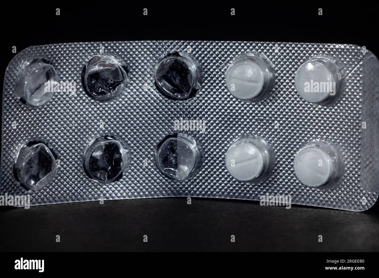 Empty blister pack hi-res stock photography and images - Alamy