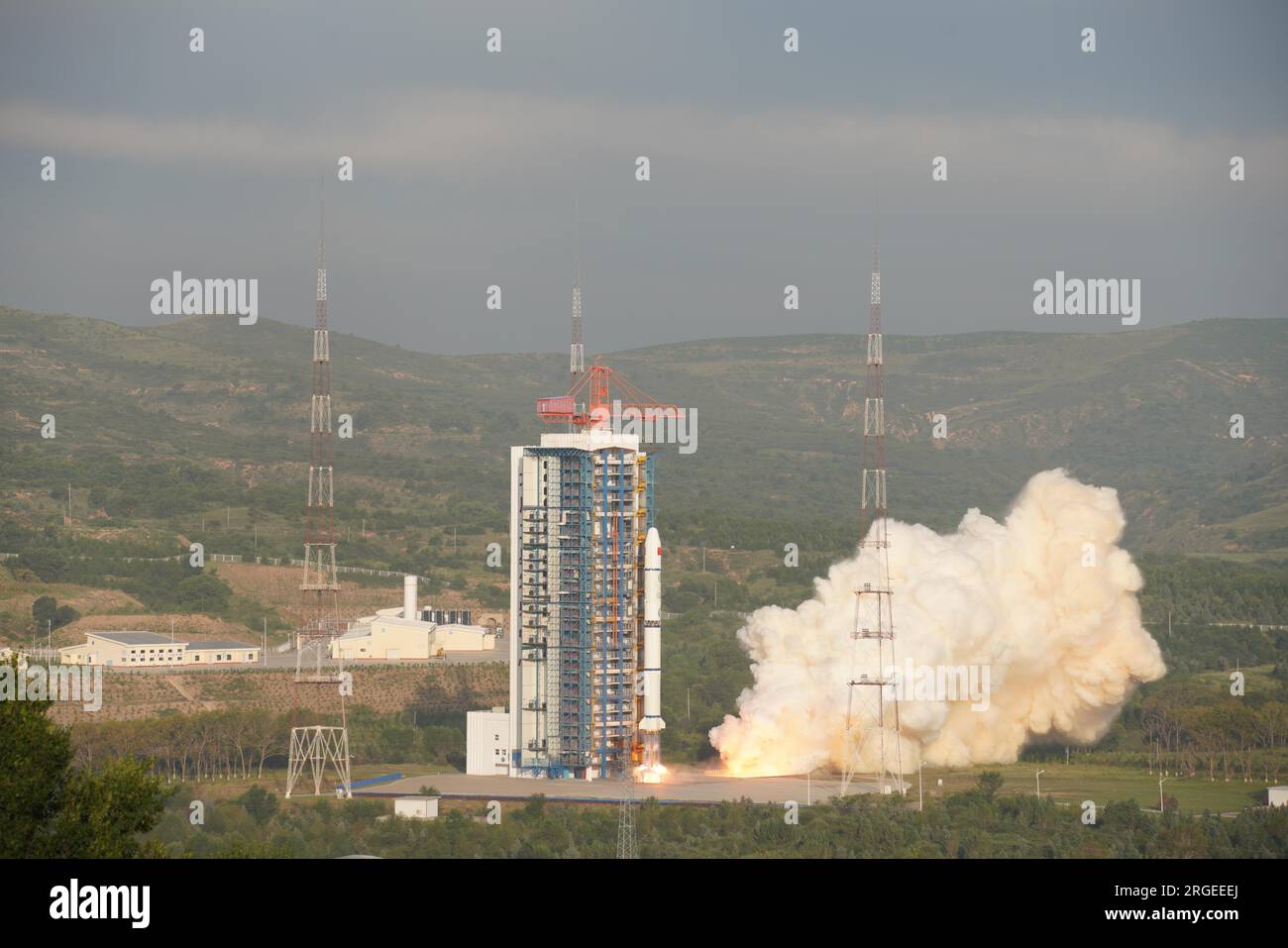 Long march rocket hi-res stock photography and images - Alamy