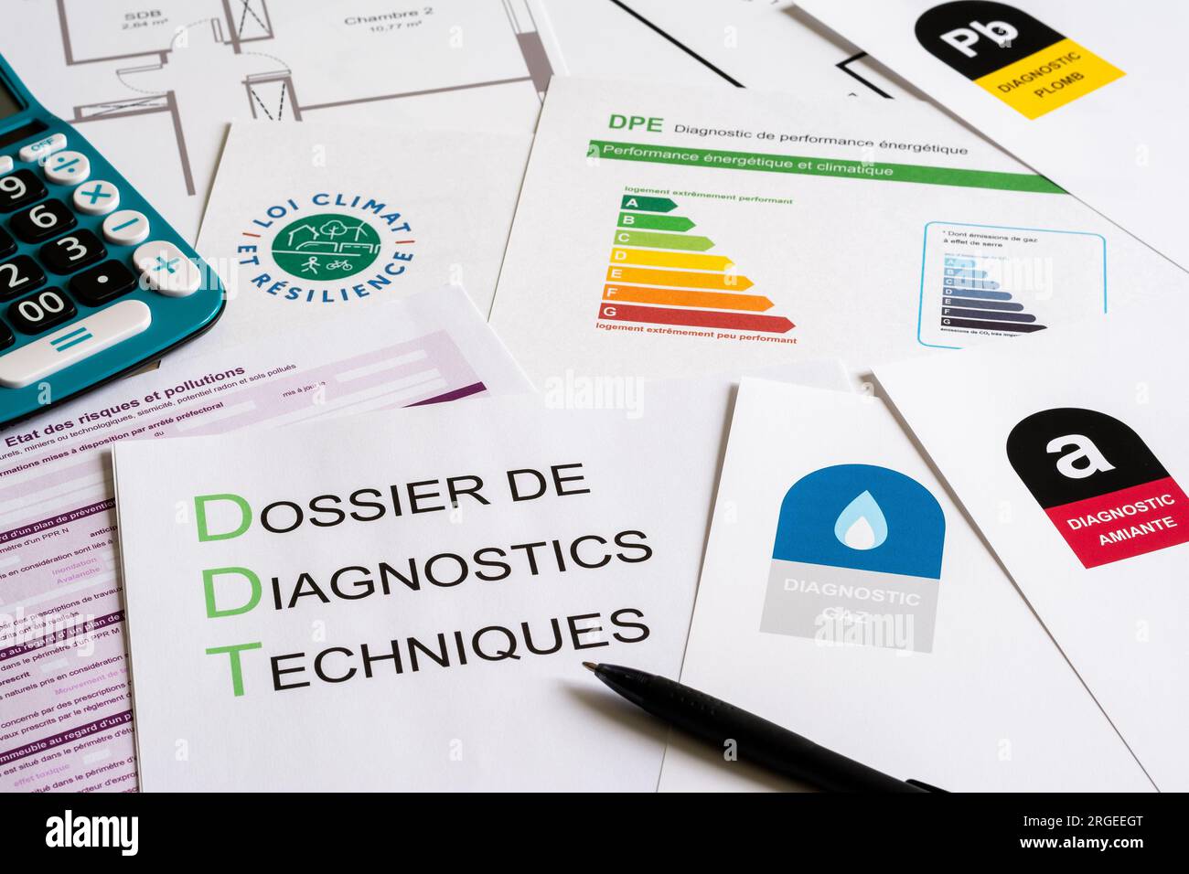 Real estate obligations hi-res stock photography and images - Alamy