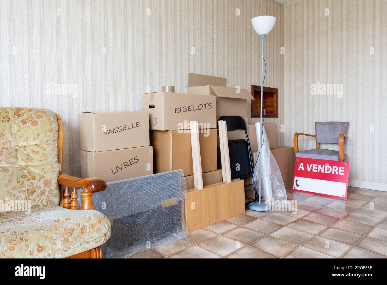 Furniture transporting hi-res stock photography and images - Alamy