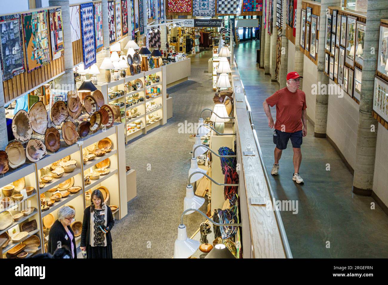 Allanstand craft shop hi-res stock photography and images - Alamy