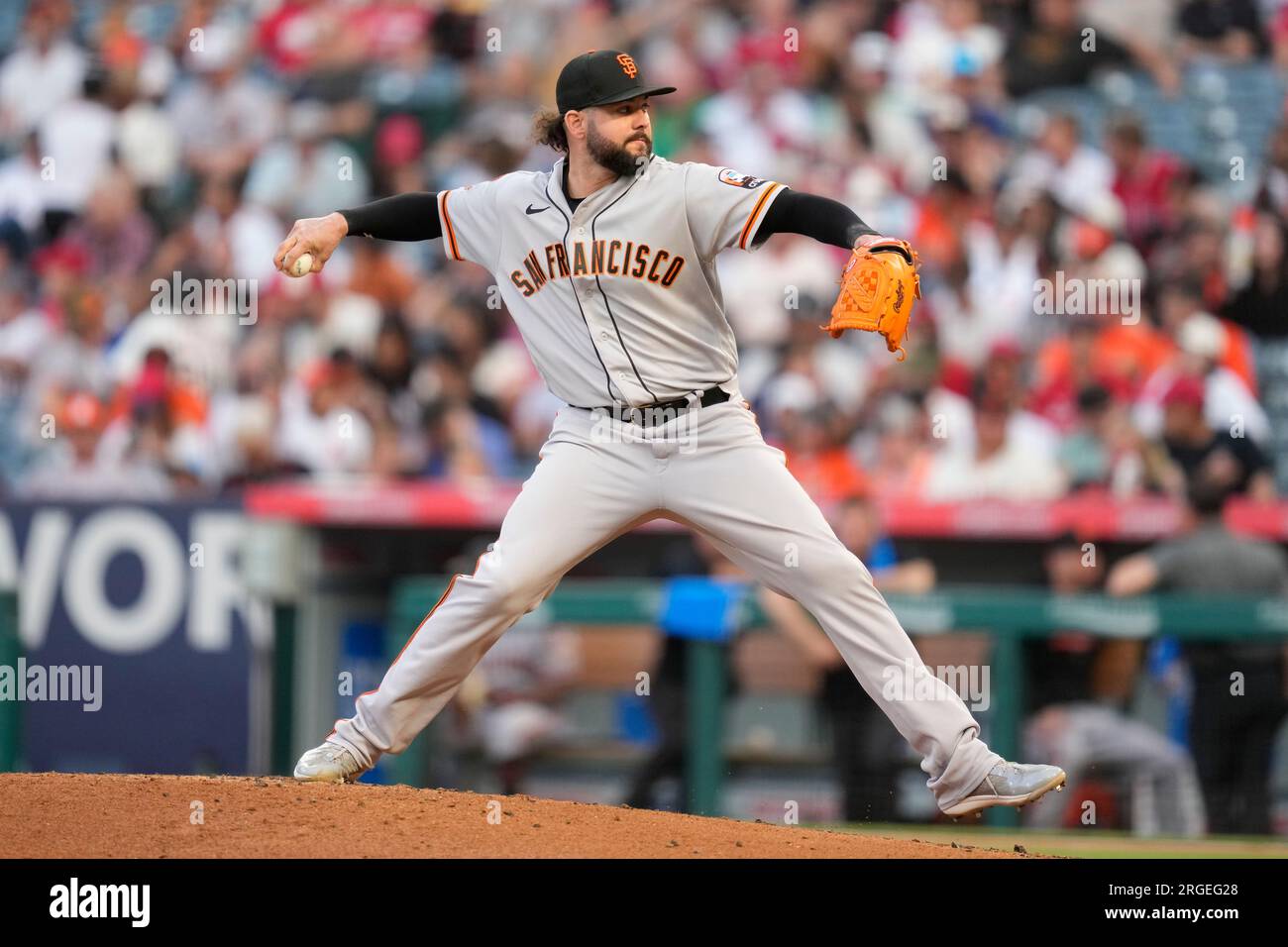 San Francisco Giants relief pitcher Jakob Junis (34) throws during the first inning of a ...