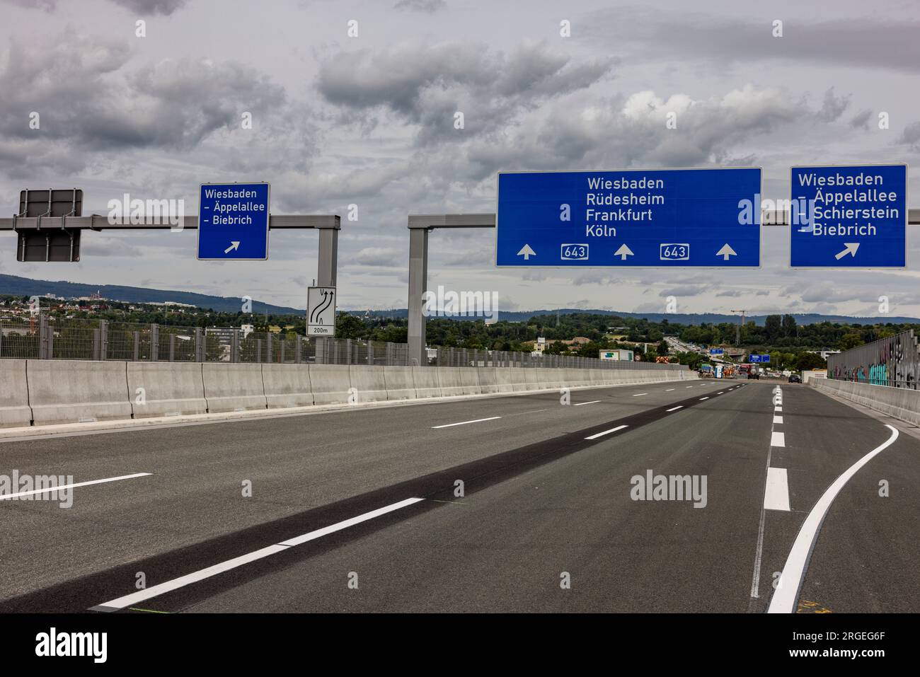 Demolished notice hi-res stock photography and images - Alamy